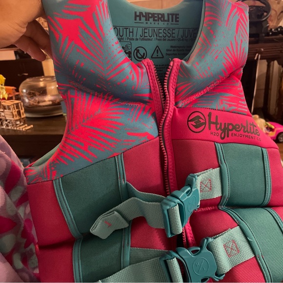 Hyperlite | Other | Used Hyperlite Youth Girls Uscg Approved Life Vest ...